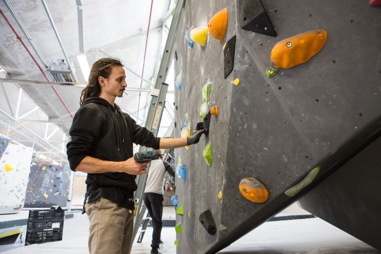 Boulders bouwen in Monk Rotterdam | Monk bouldergym (blog)