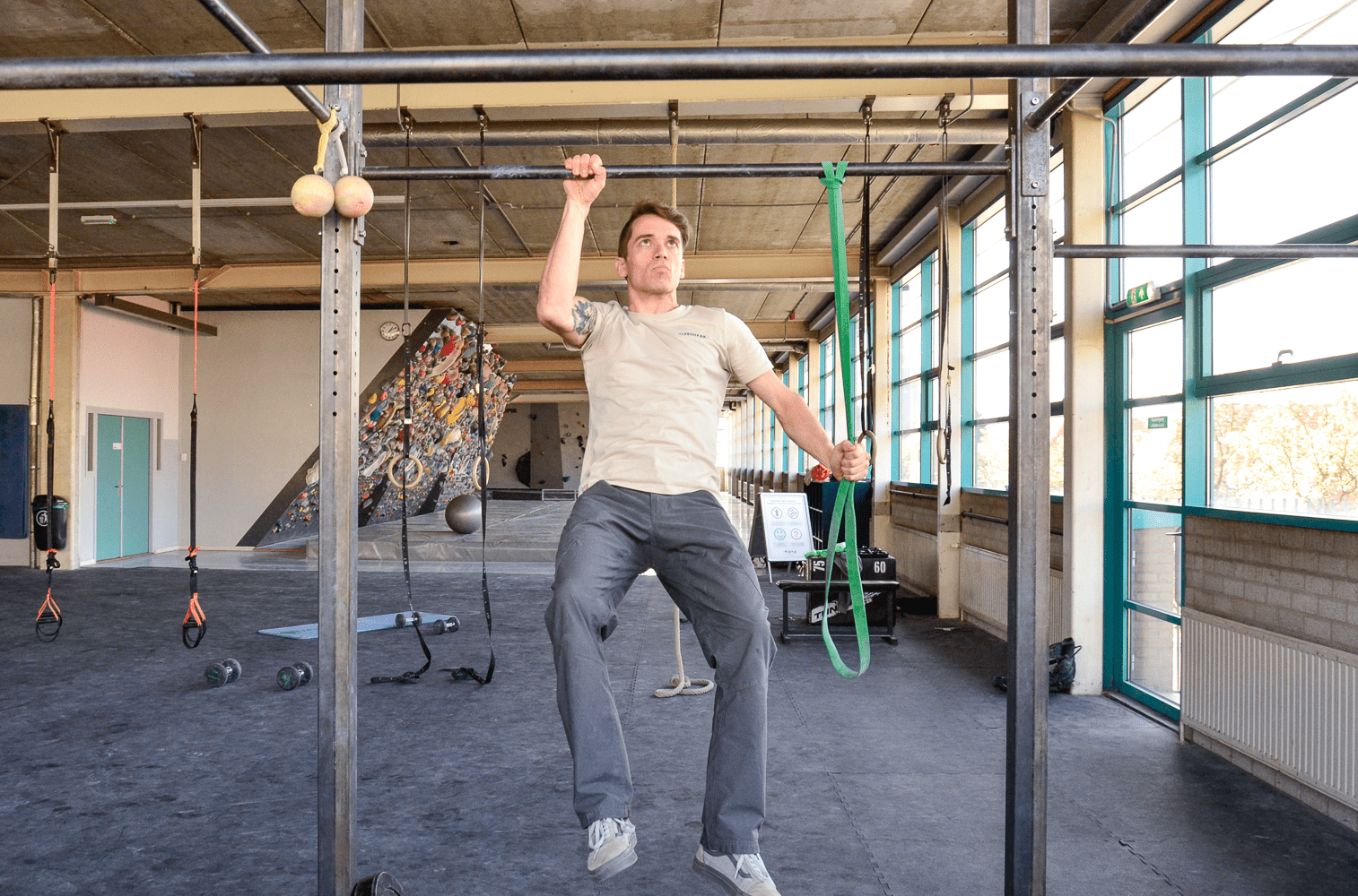 Trainen aan de rekstok: maximaal optrekken | Monk bouldergym (blog)