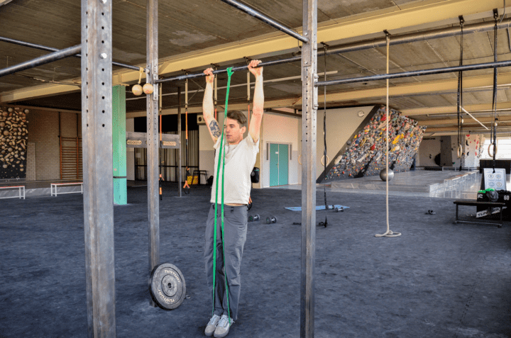 Trainen aan de rekstok: maximaal optrekken | Monk bouldergym (blog)